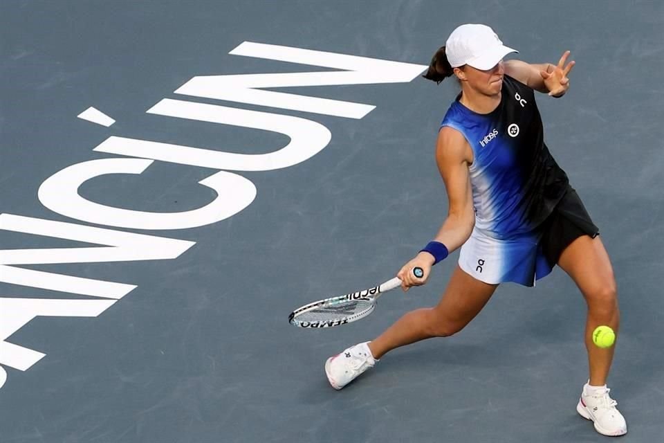 Swiatek, con el pie derecho en las Finals